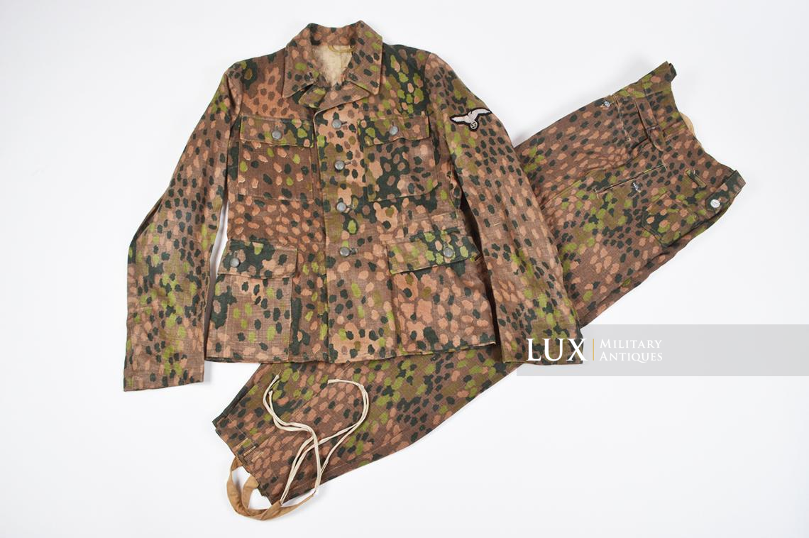 Unissued Waffen-SS M44 « dot pattern » camouflage uniform