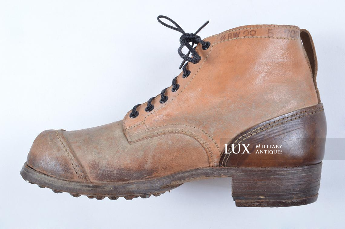 M44 Waffen-SS low ankle combat boots, « SS BW