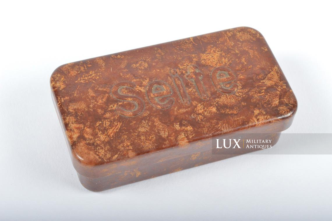 German Medic issued bakelite soap container, « Seife