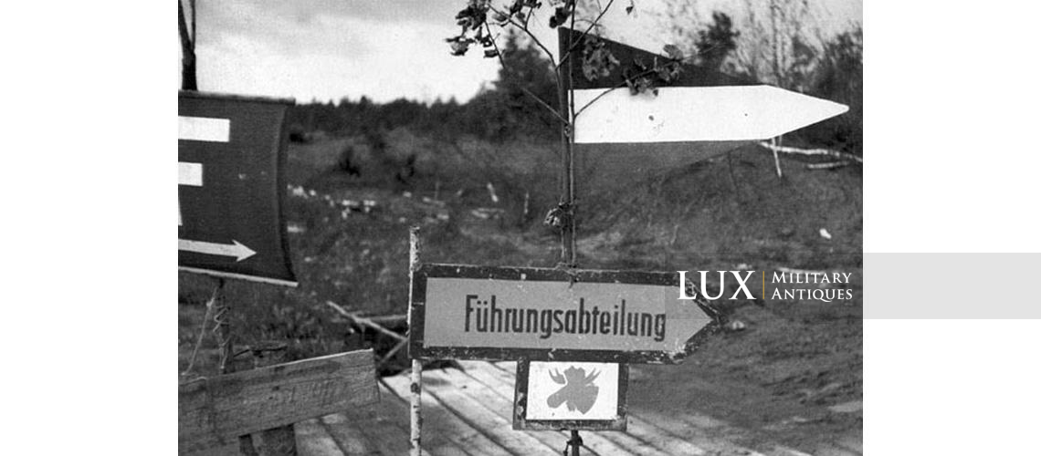 German signals « T » communications directional panel, « dnq.41