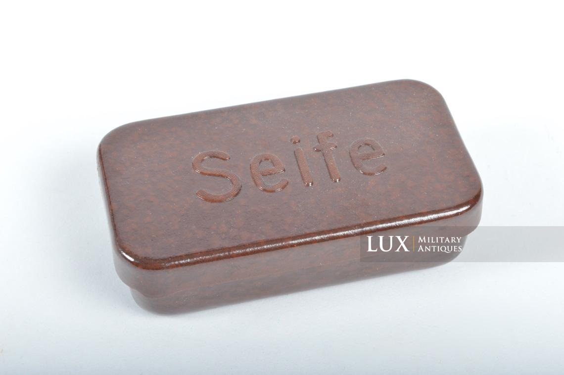 German Medic issued bakelite soap container, « Seife