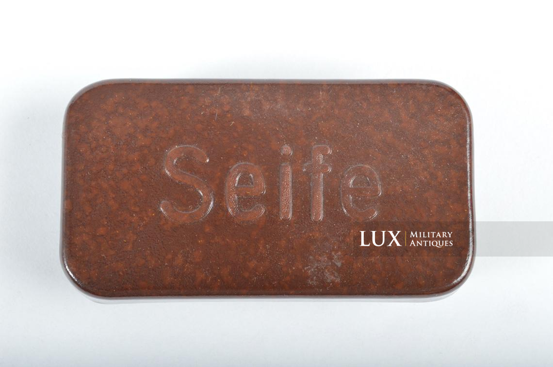 German Medic issued bakelite soap container, « Seife
