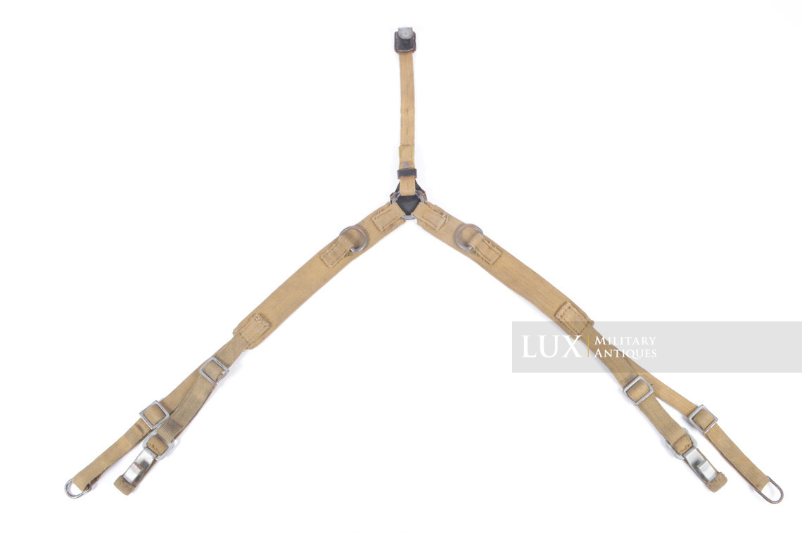 Unique late-war German tropical webbing Y-straps, « RBNr