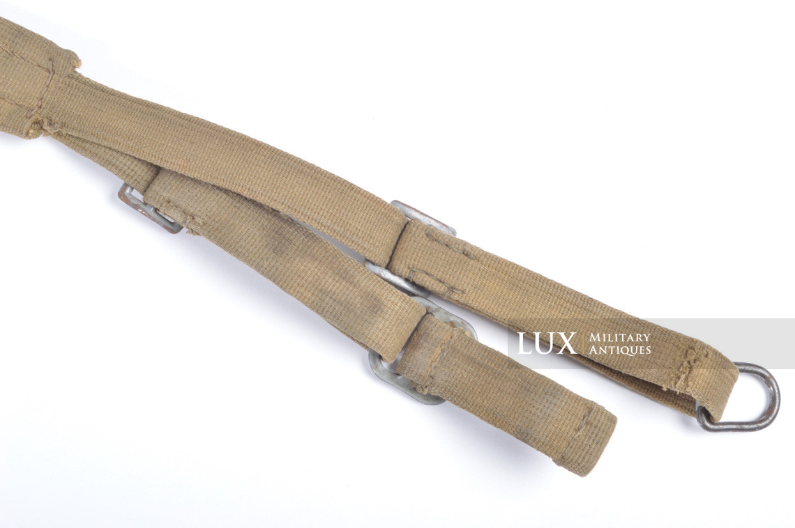 Unique late-war German tropical webbing Y-straps, « RBNr