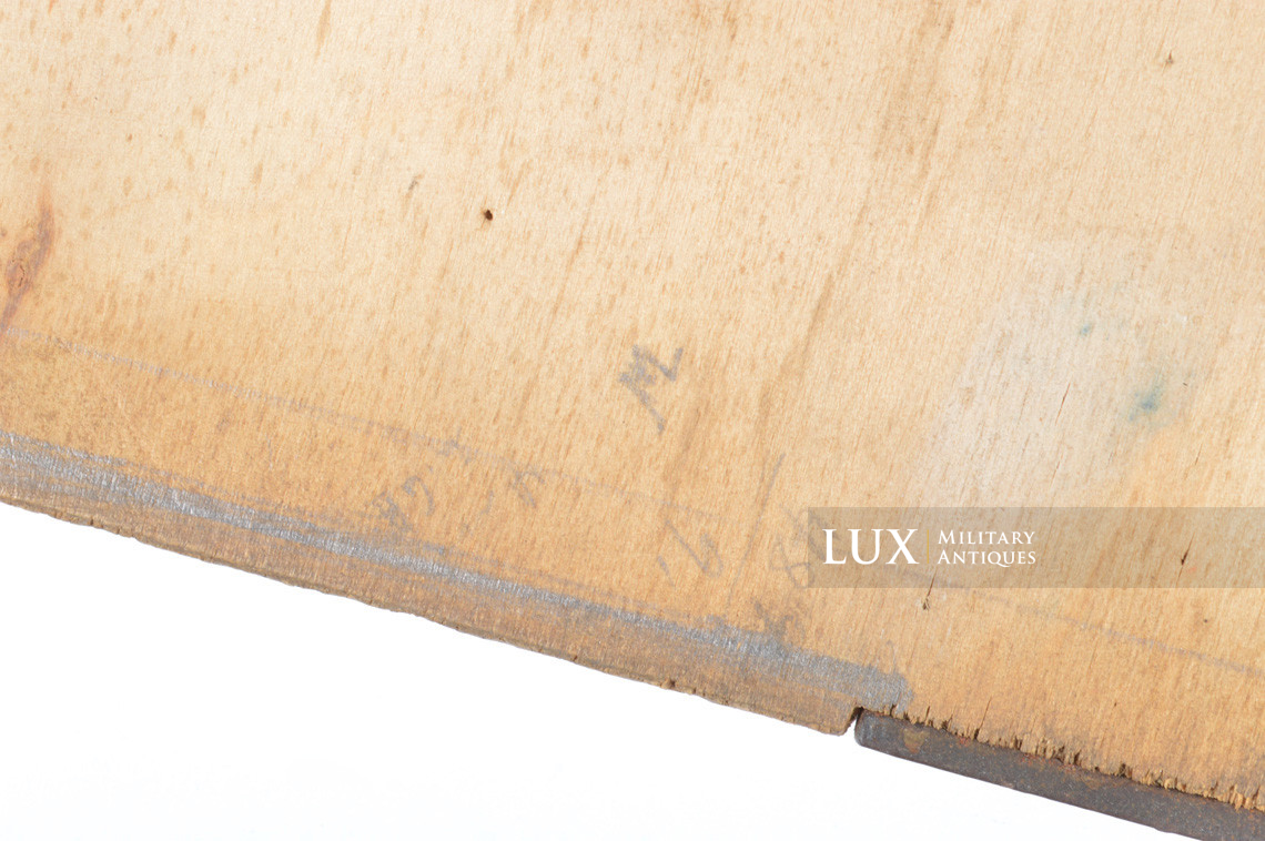 German issued combat map board, « field modified