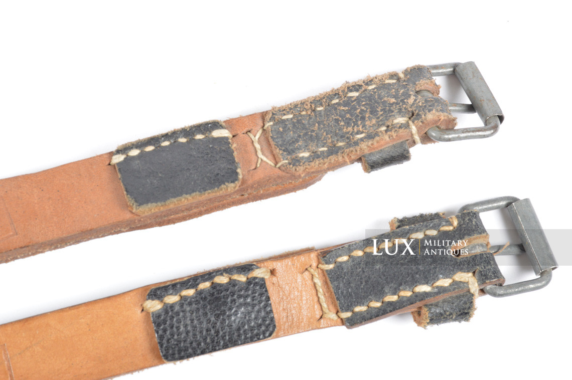 German set of utility straps, « 1942