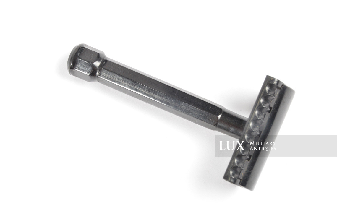 Period German shaving razor blade set, « bakelite