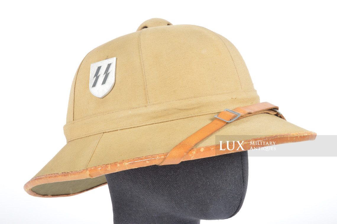 German Waffen-SS first pattern tropical pith helmet