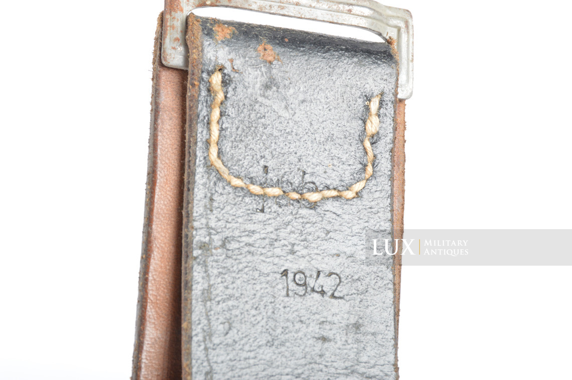Mid-war Heer/Waffen-SS leather belt, « jnb 1942