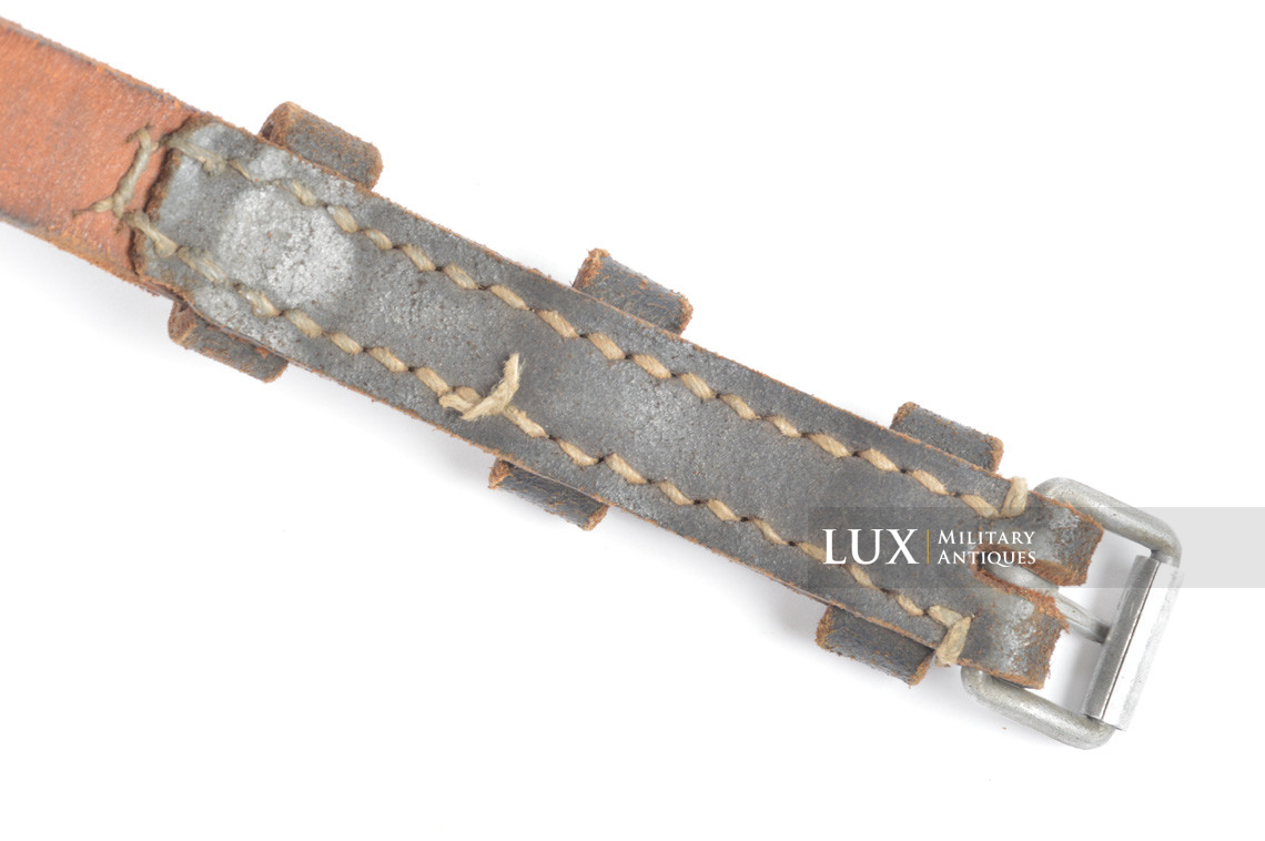 Early German A-frame mess tin leather strap, « 1940