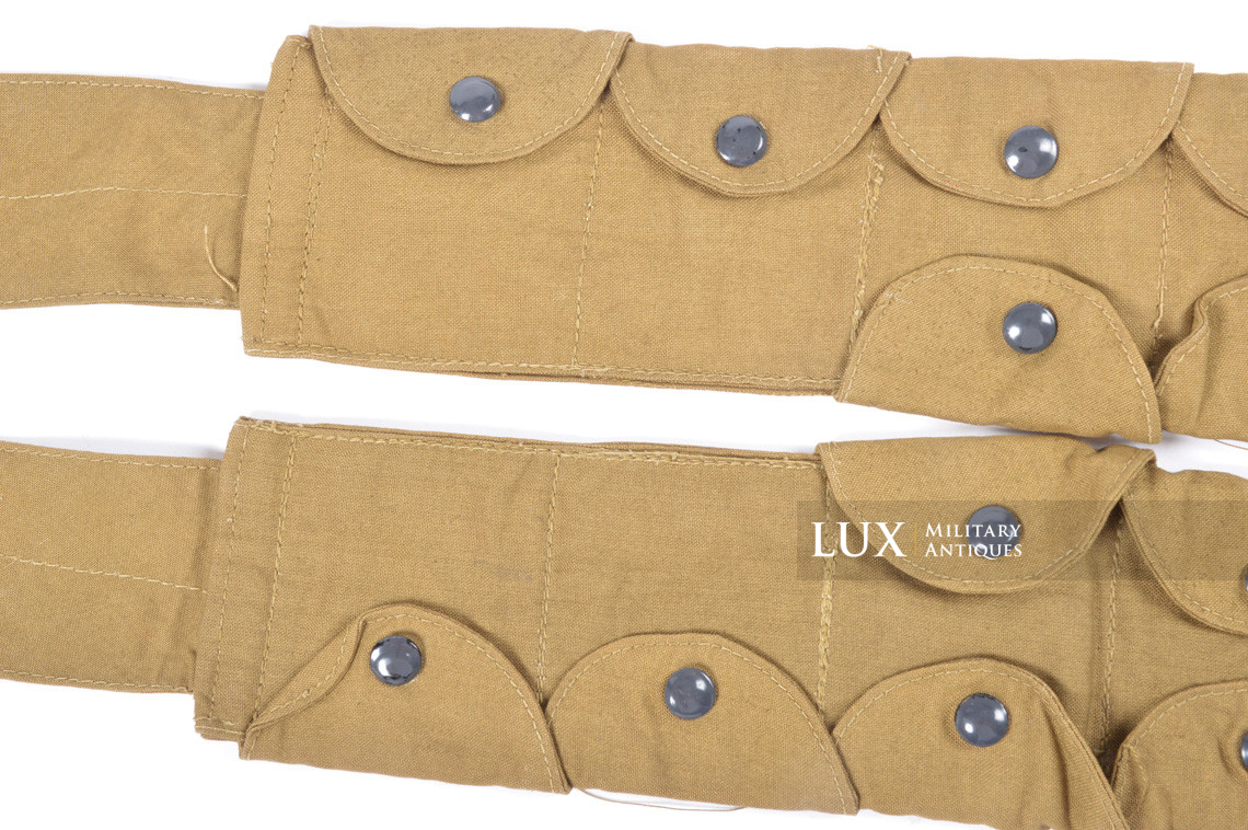 Late-war paratrooper's k98 tan ammunition bandoleer, « 1944