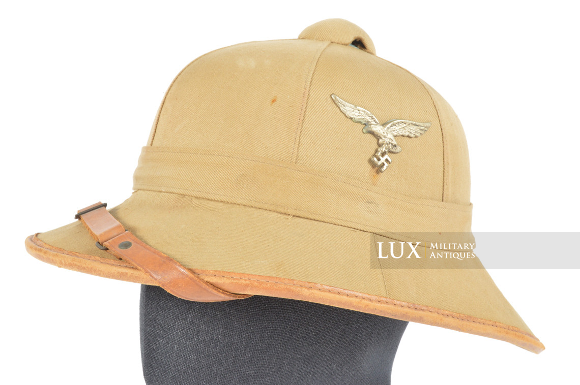 Casque tropical Luftwaffe de l’Afrikakorps, « Carl Halfar 1941