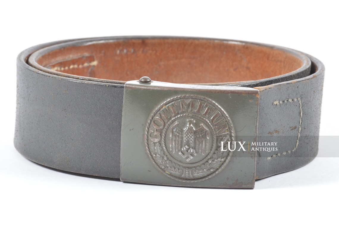 German Heer combat belt and buckle set, « 1942