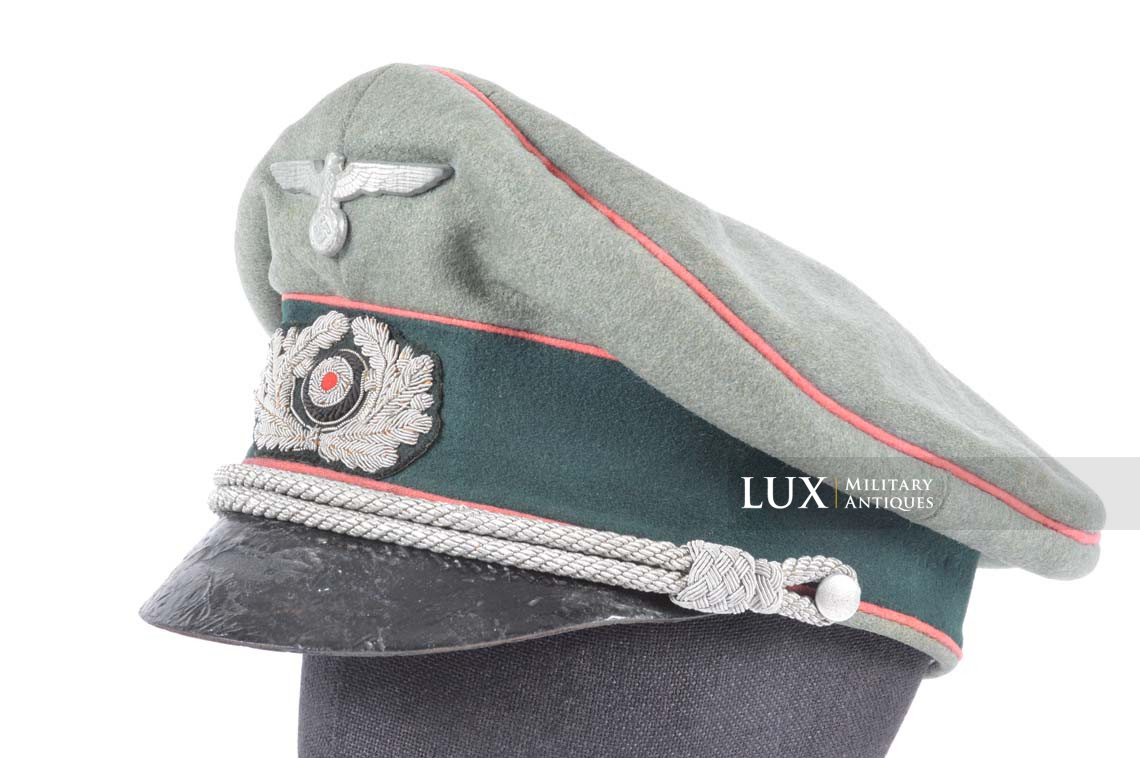 Heer Panzer officers crusher field visor cap, « combat worn