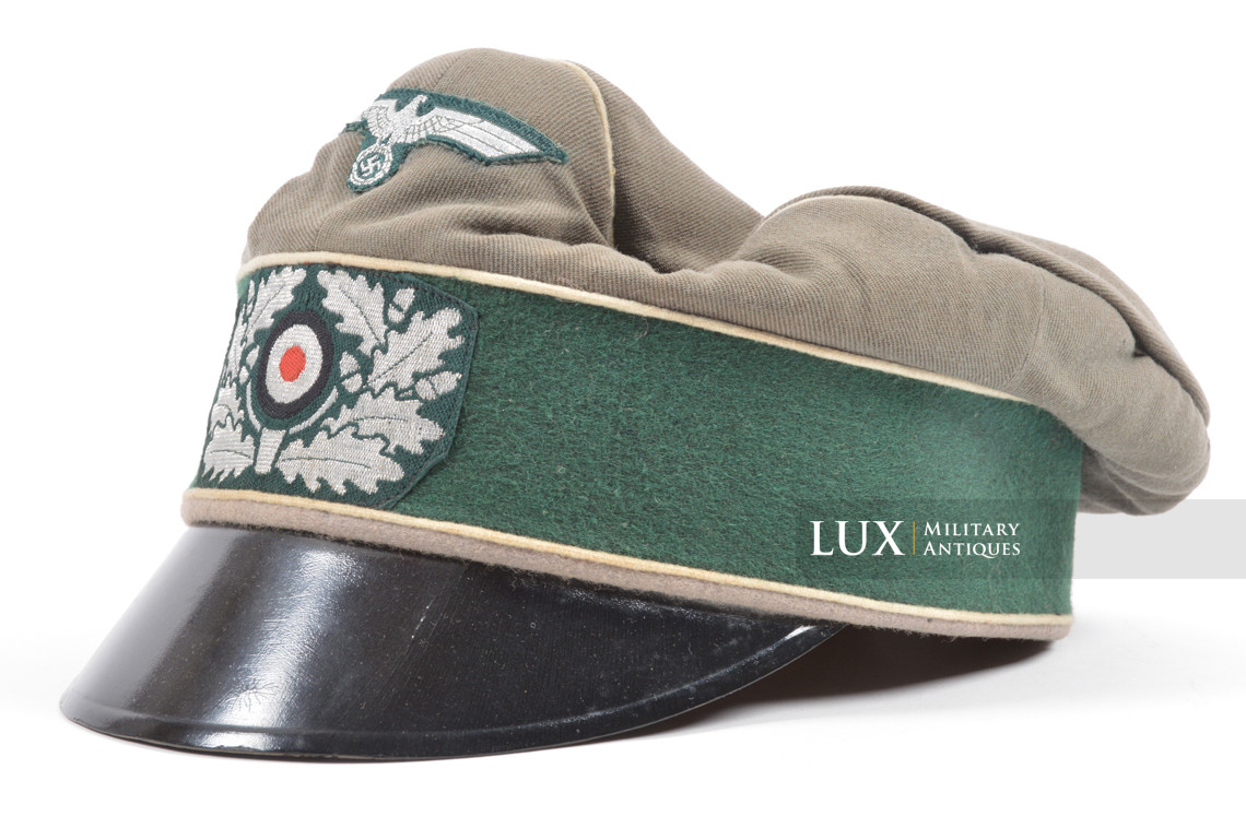German Heer infantry crusher cap